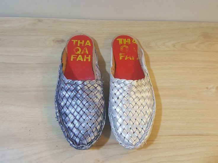 Thaqafah Shoes