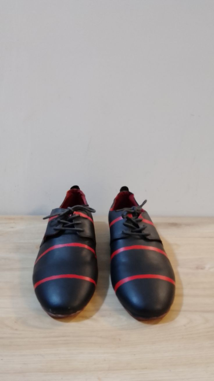 Thaqafah Shoes